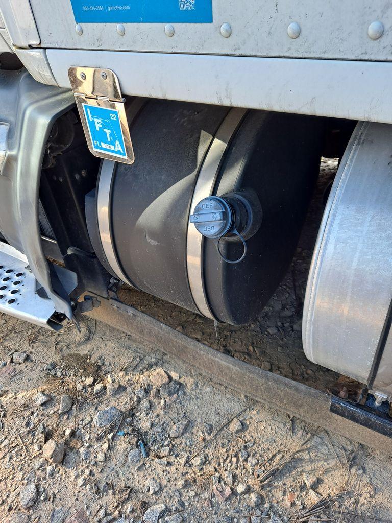 KENWORTH T680 DEF TANK 3488600 | eBay