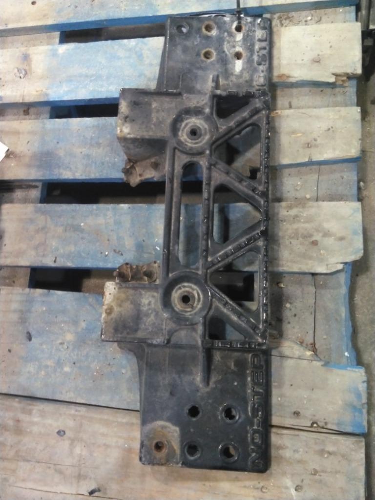 A82-1088 KENWORTH T680 FRAME STEP 3606465 | eBay