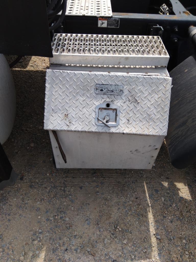 FREIGHTLINER CASCADIA 125 TOOL BOX 3680233 | eBay