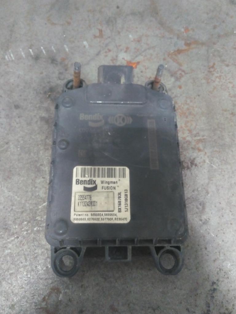 22554776 BENDIX WINGMAN FUSION RADAR ANTI-COLLISION MODULE 3817847 | eBay